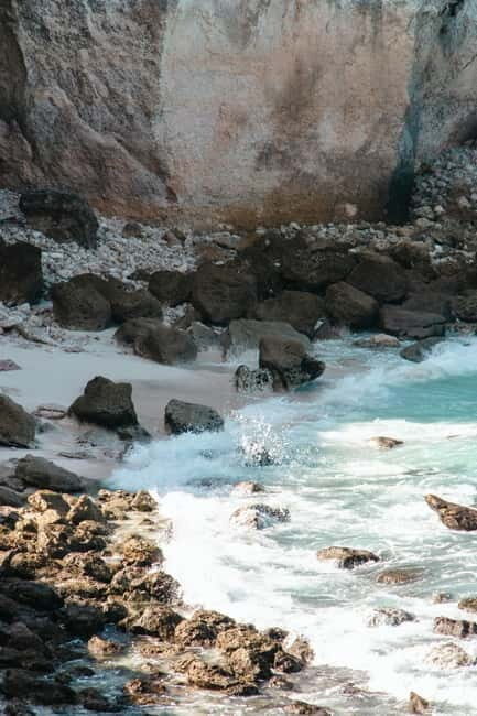 Maro Beach: Kayak rental by NT - Key Points