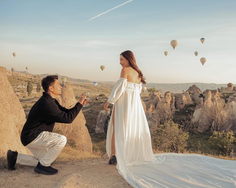 Marriage proposal surprise with breakfast balloons - Price and Value