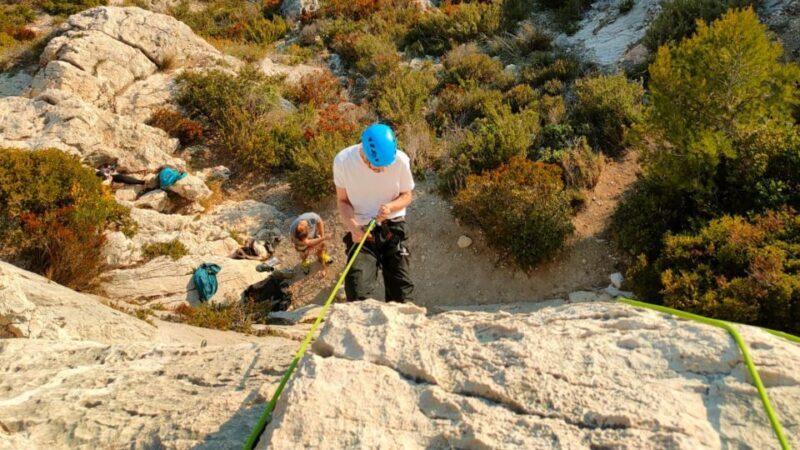 Marseille : Climbing class in the Calanques National Park - An Adventure in the Heart of Provences Coastal Wilderness