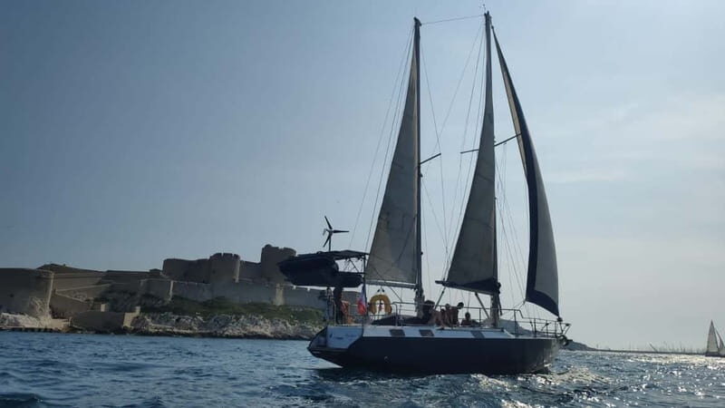 Marseille: Frioul Calanques Sailing Initiation with Swimming - FAQ