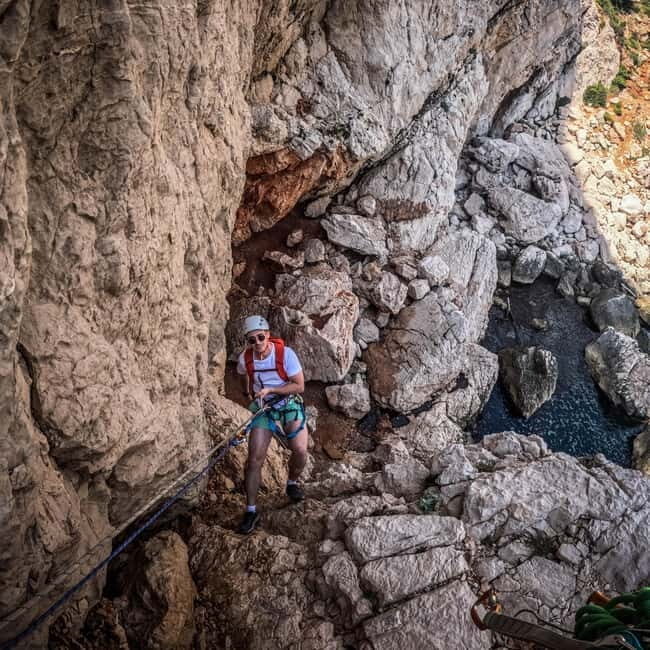 Marseille : Sormiou Via Corda in the Calanques - Level 1 - Key Points
