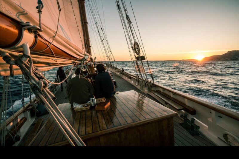 Marseille: Sunset Sailing Cruise with Dinner and Drinks - A Detailed Look at the Marseille Sunset Sailing Cruise