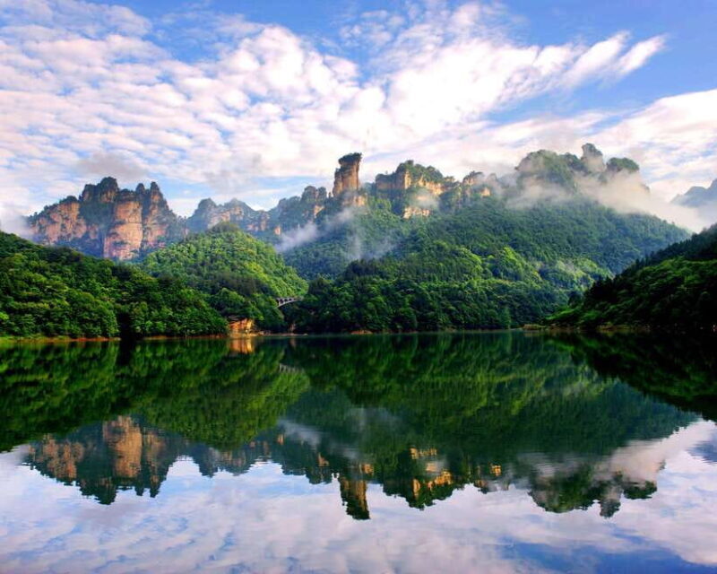 Marvelous Zhangjiajie Day Tour With National Forest Park - The Sum Up