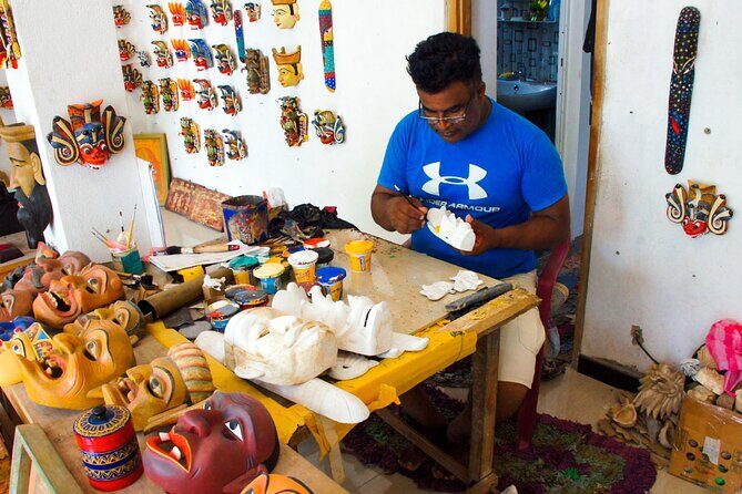 Mask Making Workshop from Galle - The Sum Up