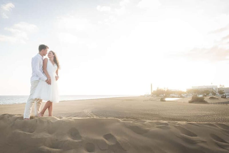 Maspalomas: Private professional photo session at sunset. - Key Points
