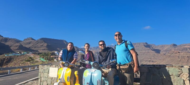 Maspalomas: tour of the Ayagaures on old electric scooters - Starting Point and Safety Briefing