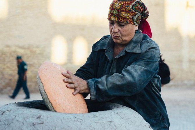 Master Class - Uzbek Bread (Khiva) - The Baking and Tasting