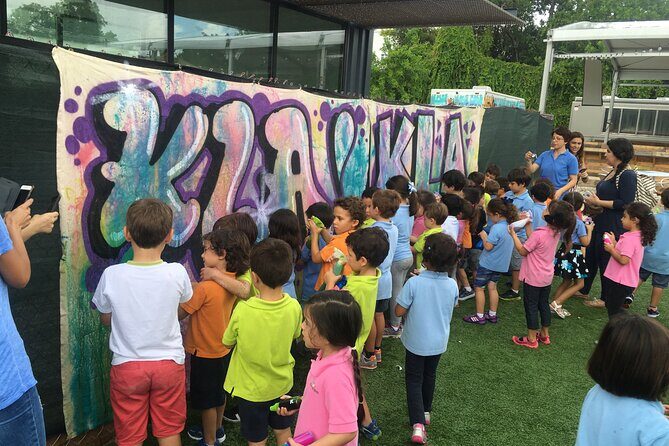 Master Graffiti Class - Pedro AMOS Galeria - Little River - Who Will Enjoy This Tour?