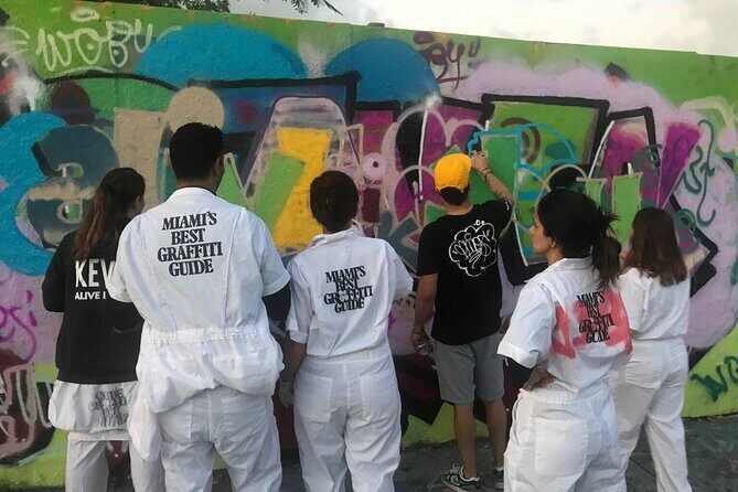 Master Graffiti Class - Pedro AMOS Galeria - Little River - The Sum Up