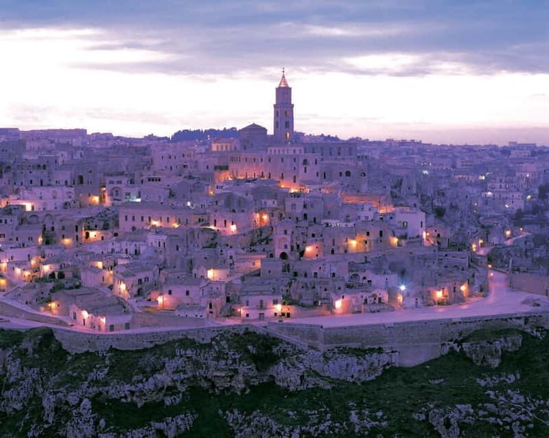 Matera by Night lingua italiana.Casa Grotta e Chiesa incluse - The Sum Up