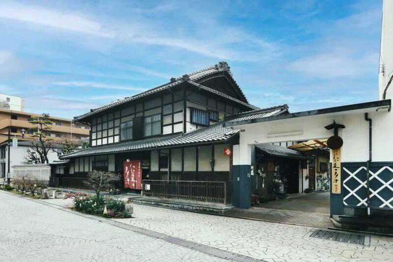 Matsuyama: Minakuchi Sake Brewery Tour with Tasting - A Closer Look at the Tour Experience