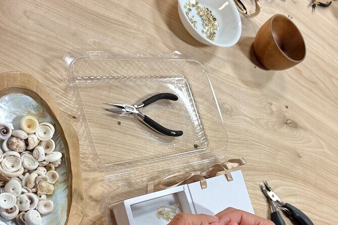 Maui Jewelry Making Class with Puka Shells and Pearls - The Breakdown of the Itinerary and Experience