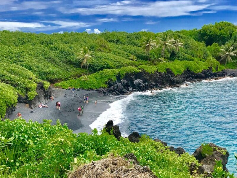Maui: Private Island Tour with Meals & Snorkeling - Key Points