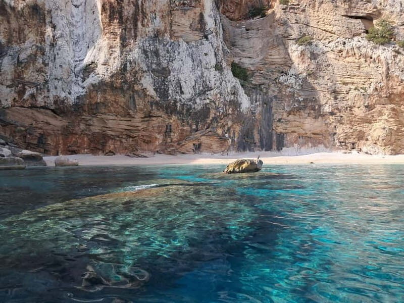 Maxi raft trip in the Gulf of Orosei cala Mariolu cala Luna cala Biriala - Why This Tour Works Well