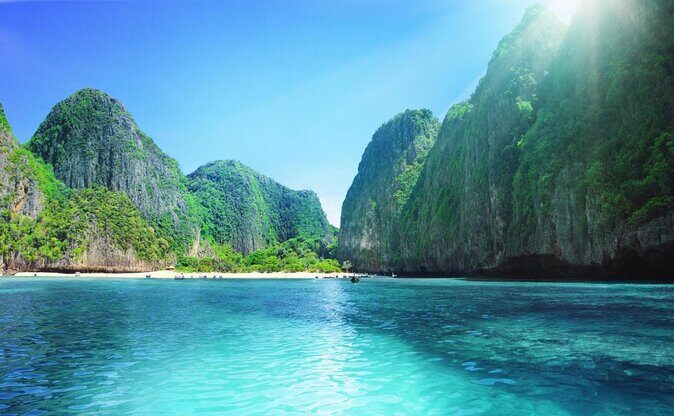 Maya Bay Sleepaboard Spend the night on our purpose built boat in Maya Bay - Who Should Consider This Tour?