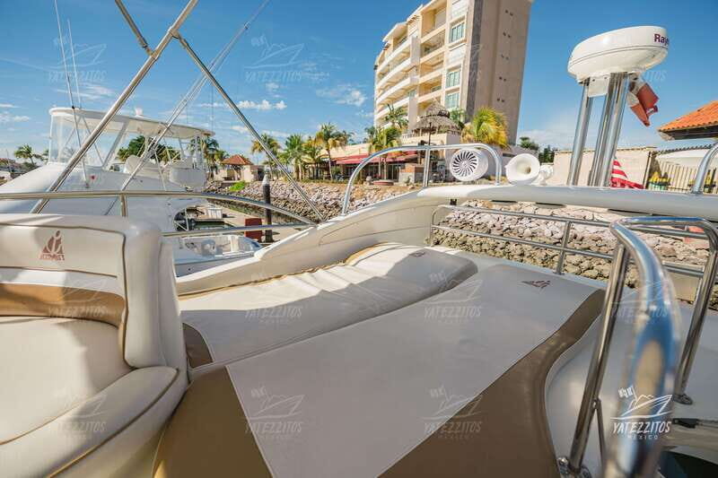 Mazatlan, Mexico: Yacht Rental and Tour, the perfect summer. - Exploring the boat experience