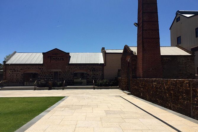 McLaren Vale Shared Tour, visit 4 wineries . Best itinerary. - Practical Details
