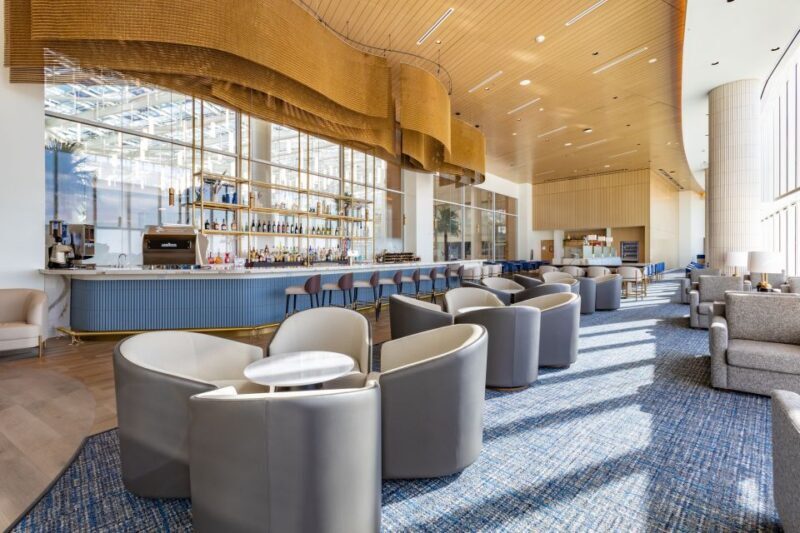 MCO Orlando International Airport: Plaza Premium Lounge - Authentic Perspectives from Travelers