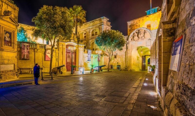 Mdina: Valletta Waterfront Area, Mdina, and Rabat Night Tour - Practical Information and Considerations
