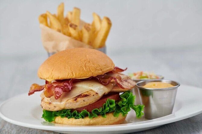 Meal at Hard Rock Las Vegas on the Las Vegas Strip - What to Expect from Your Meal at Hard Rock Cafe Las Vegas