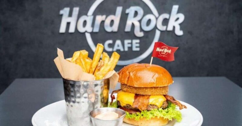 Meal at the Hard Rock Cafe New Orleans - Practical Details and Tips