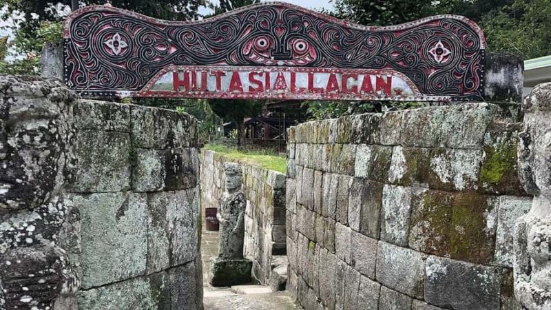 Medan: 4-Day Lake Toba, Samosir Island, and Berastagi Tour - Key Points