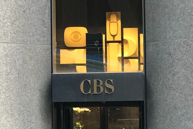 Media Moguls of Midtown Walking Tour in New York - Who Will Appreciate This Tour?