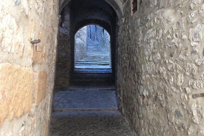 Medieval Heritage Girona And Besalu Private Tour - Scenic Drive & Discovering Besalú