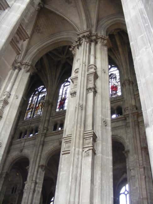 Medieval Paris Private 2h Walking Tour - Exploring the Medieval Streets of Paris