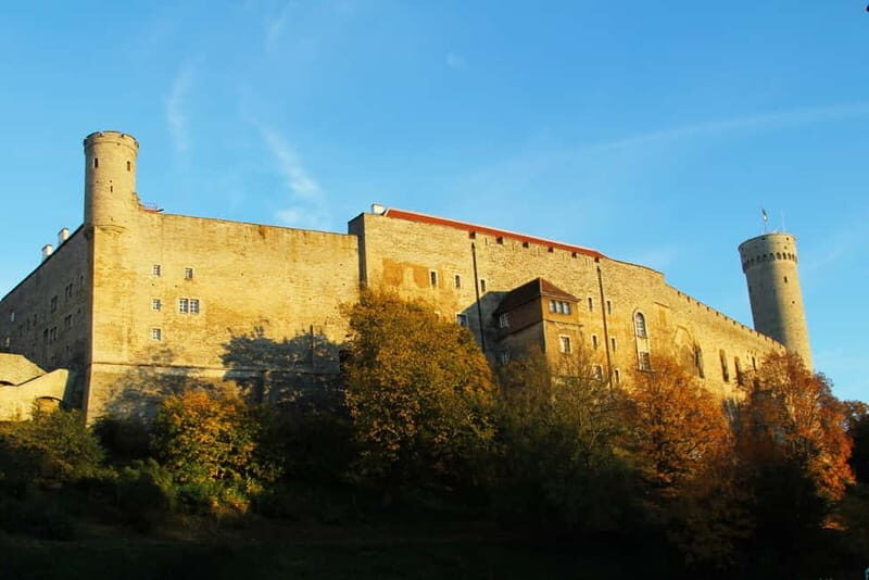 Medieval Tallinn 2-Hour Old Town Walking Tour - An In-Depth Look at the Tour Itself