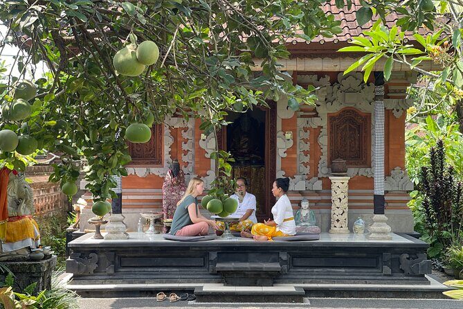 Meditate with a Shaman - Starting the Day: Early Morning Pickup and Journey to Mengening Temple