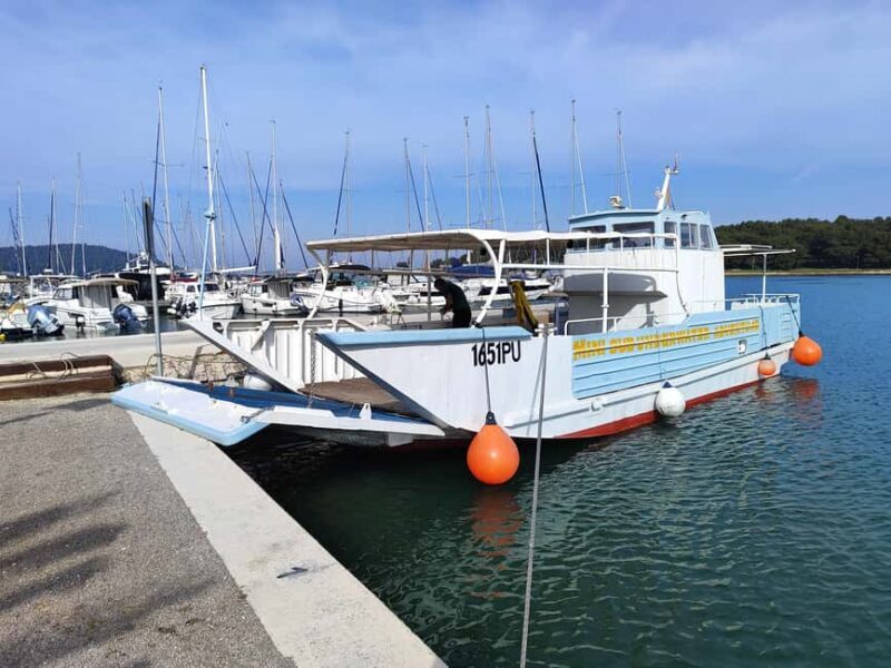 Medulin: Private Boat Tour with Drinks and Snacks - Sunset Ride and Spectacular Views