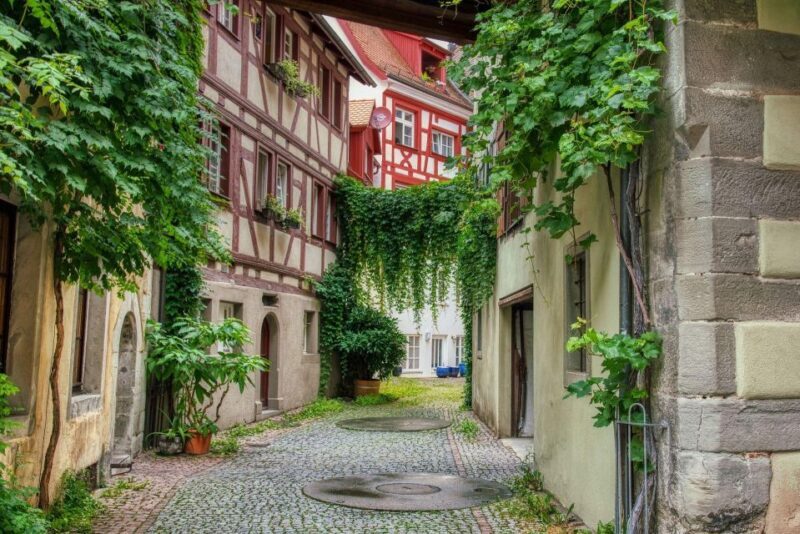 Meersburg: Private Guided Walking Tour - Who Should Consider This Tour?