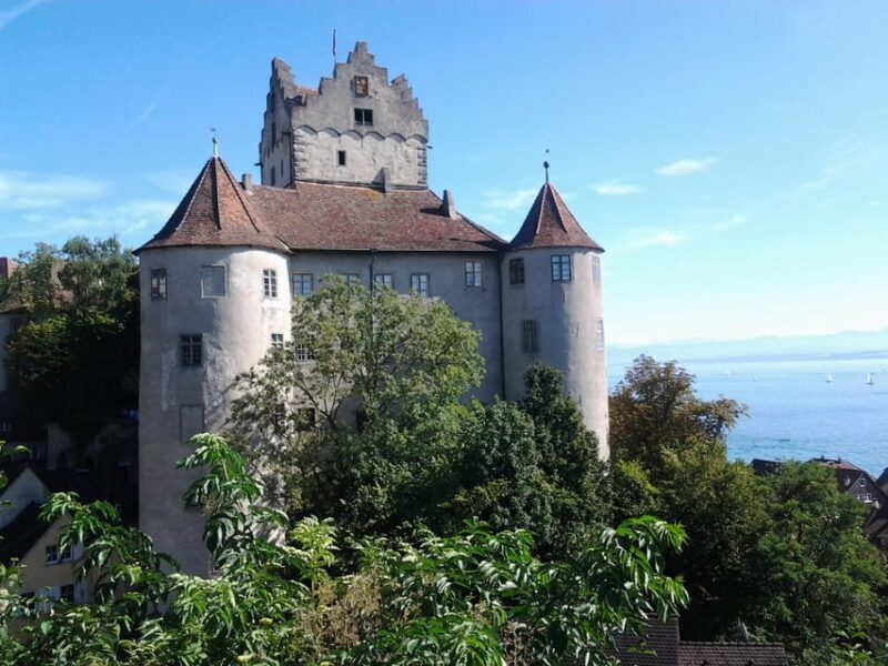 Meersburg: Public city tour with wine tasting - Key Points