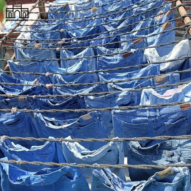 Meet Dabbawala Visit Dhobi Ghat & Dharavi slum with Train - The Sum Up