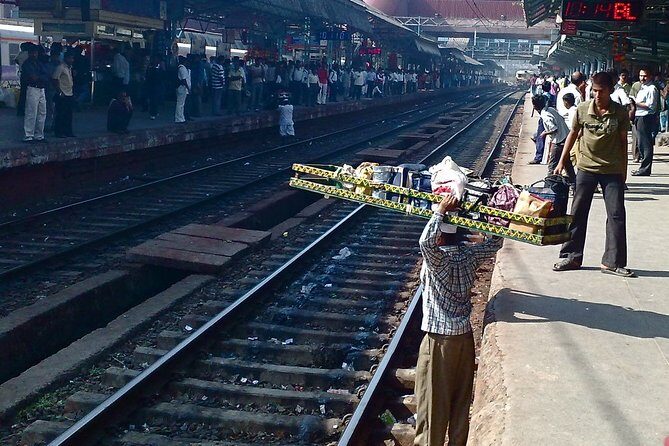 Meet The Dabbawalas on this Mumbai Heritage Walk - Who Will Love This Tour?