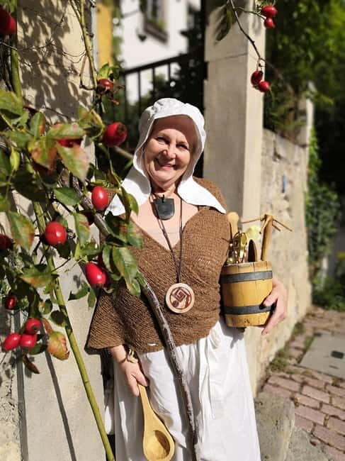 Meissen: Clean facts  on the road with the bathmaid - What Youll Experience