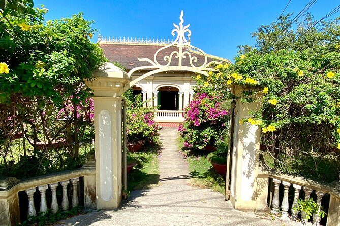 MEKONG DELTA TOUR TO FLOATING MARKET CAI BE from HCM city - A Deep Dive Into the Mekong Delta Tour