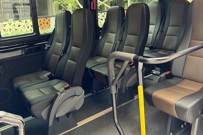 MEL Airport Transfer to Melbourne CBD Private Van Hire - Comparing the Experience