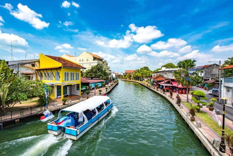 Melaka: Melaka River Cruise E-Ticket - Authentic Views and Photographic Opportunities