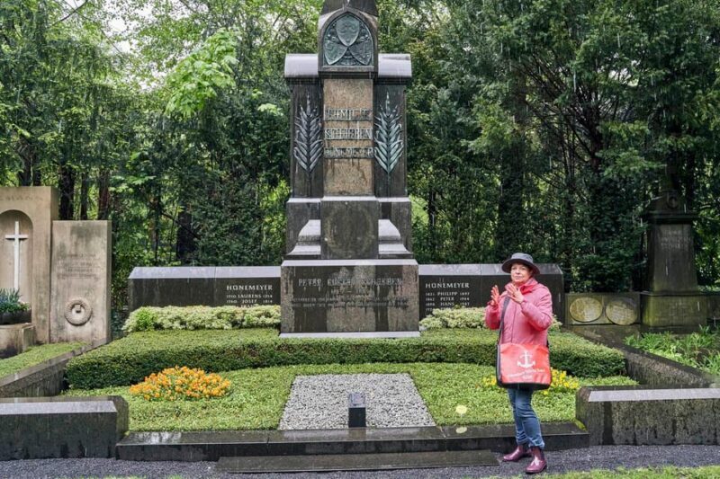 Melaten Friedhof: Guided tour with all senses - A Walk Through Cologne’s Melaten Friedhof: A Sensory Experience