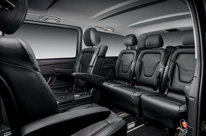 Melbourne Airport Private Transfer to City by premium vehicle - FAQ