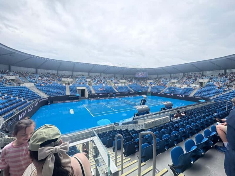 Melbourne: Botanic Gardens & Sports Precinct Walking Tour - Accessibility and Considerations