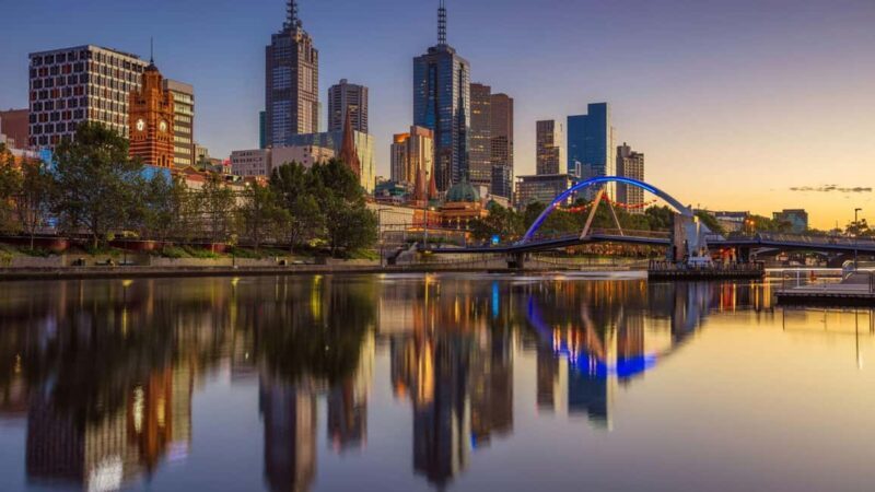 Melbourne: City Highlights & Hidden Gem Private Walking Tour - Key Points