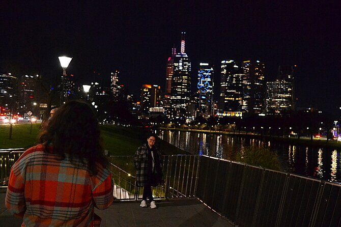Melbourne Drive by Night - Private Tour - The Sum Up