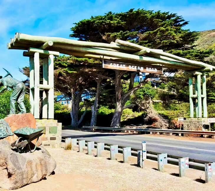 Melbourne: Great Ocean Road & 12 Apostles Luxury Coach Tour - Historic and Cultural Landmarks