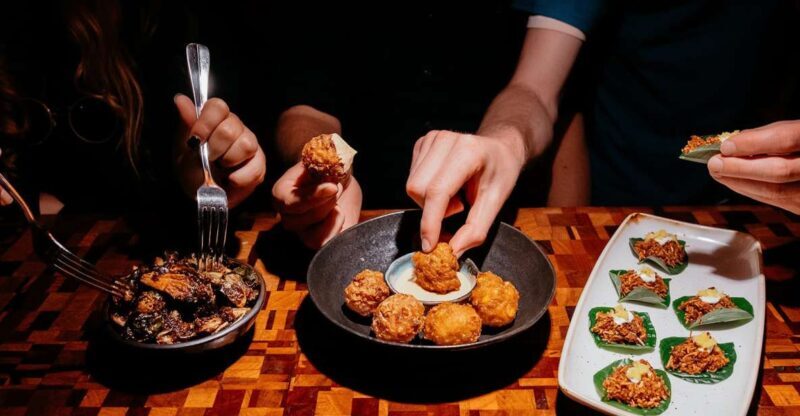 Melbourne: Guided Night-Time Food Walking Tour - An In-Depth Look at the Melbourne Night Food Tour