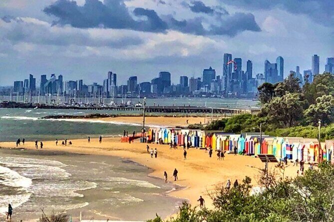 Melbourne Landmark Private Car Sightseeing Day Tour. 2-6 guests. - Starting with the City: Landmarks and Iconic Streets