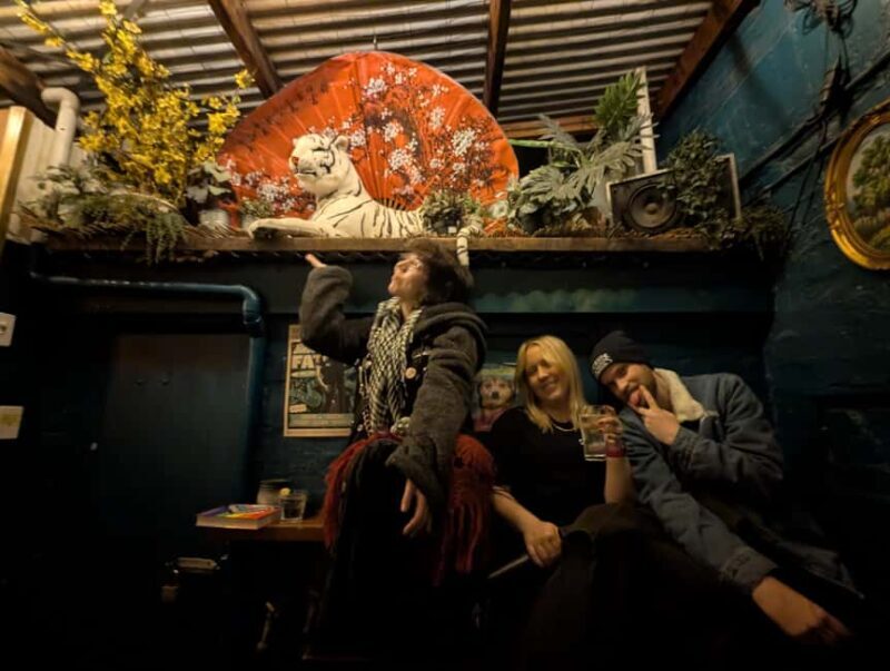 Melbourne Music Venue Pub Crawl with History + 2 Free Drinks - FAQs