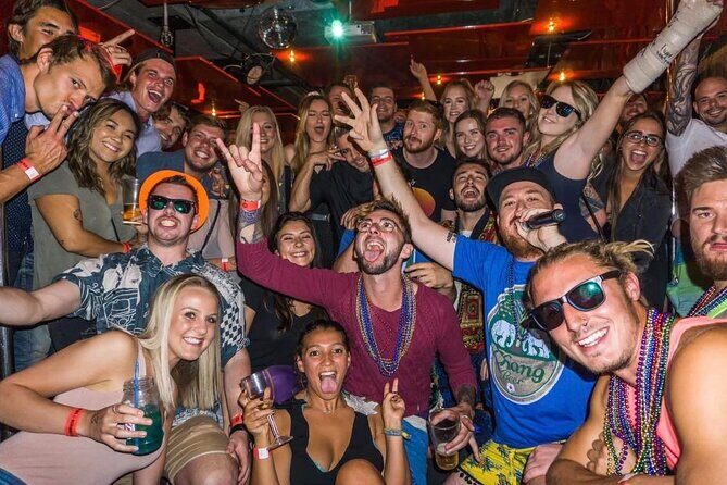 Melbourne Pub Crawl (Batmania Tours) - A Genuine Look at the Melbourne Pub Crawl